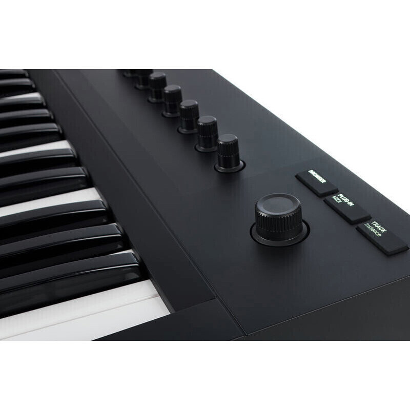 Native Instruments KOMPLETE KONTROL A25 купить в Москве | UNITED MUSIC